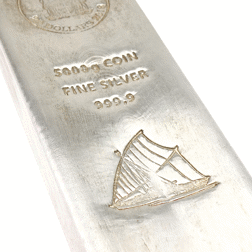 Pre-Owned 2018 Fiji 5 Kilo Silver Coin Bar - VAT Free | Out Of Stock ...